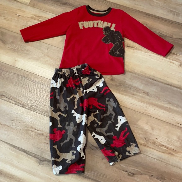 Carter's | Pajamas | Carters 2 Pc Matching Football Pajamas Pjs Boys 3t ...